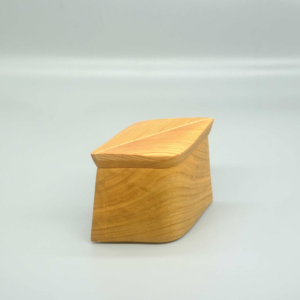 Leaf Shaped Box in Cherry and Pine – AppinWood